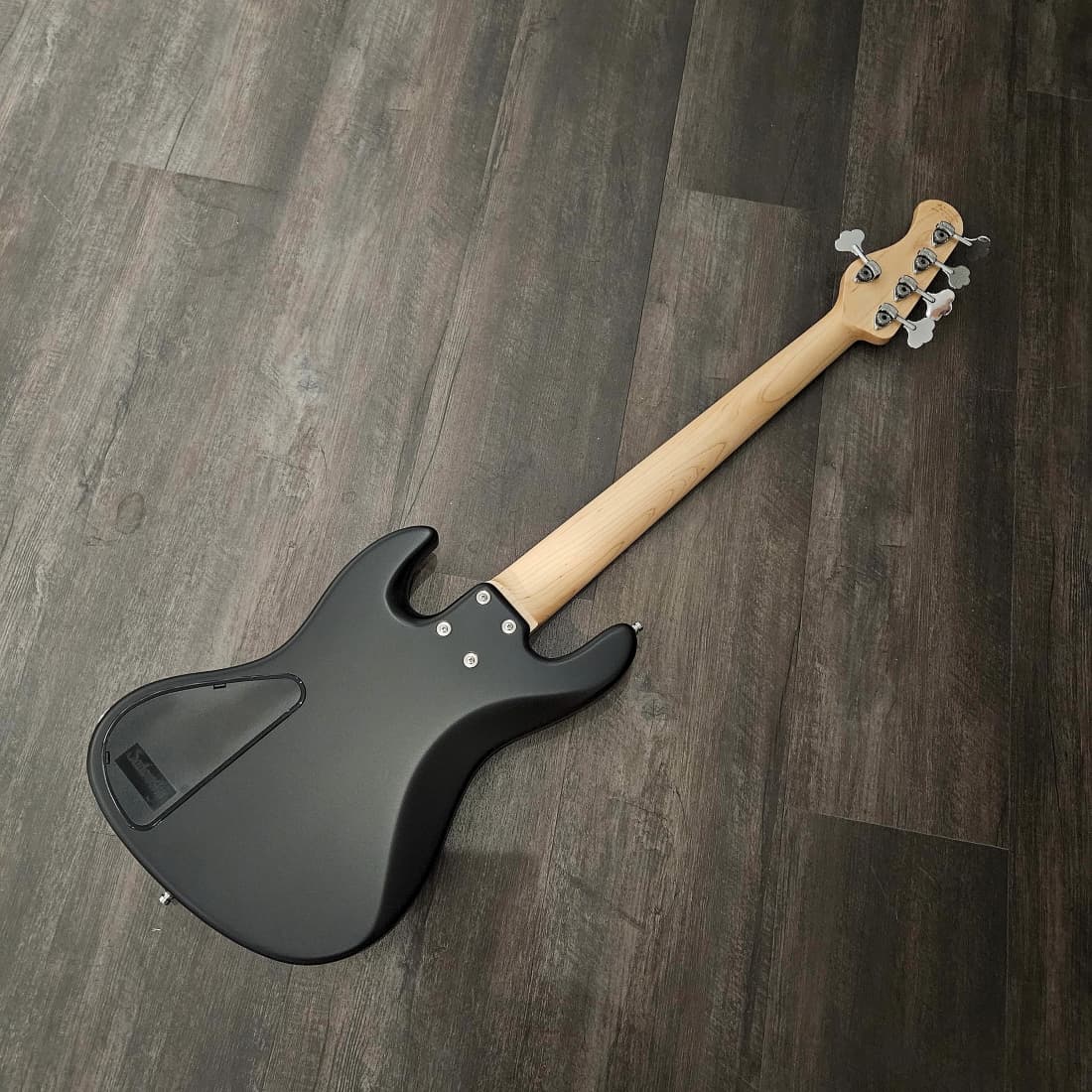 Sadowsky MetroLine Jazz Bass Guitar VJ 5 String ash sbk - Bass Gear Direct